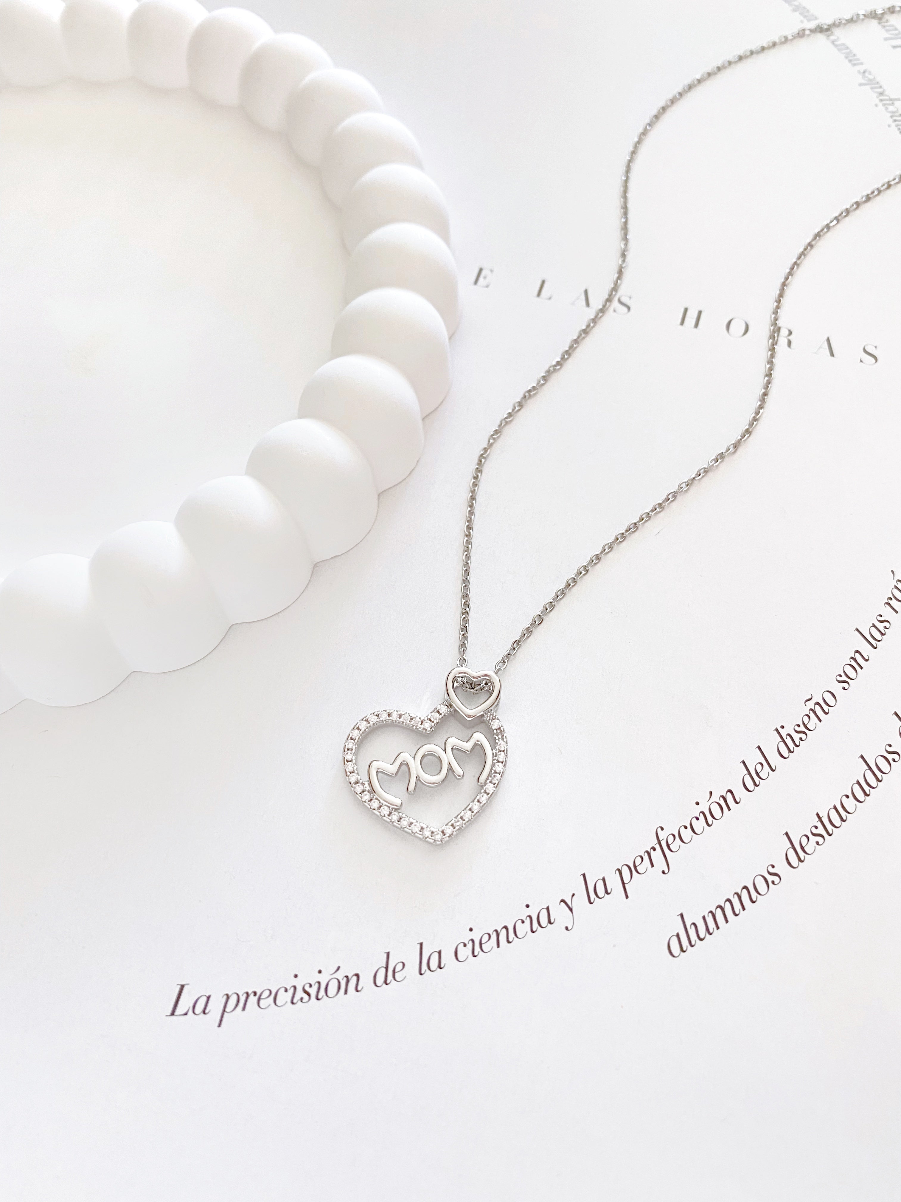Collar Mom – SM Designs